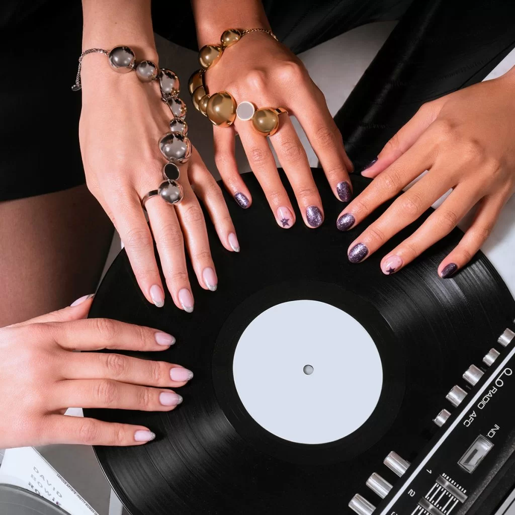 Y2K COMEBACK - PLATINUM HITS - Depend Cosmetic